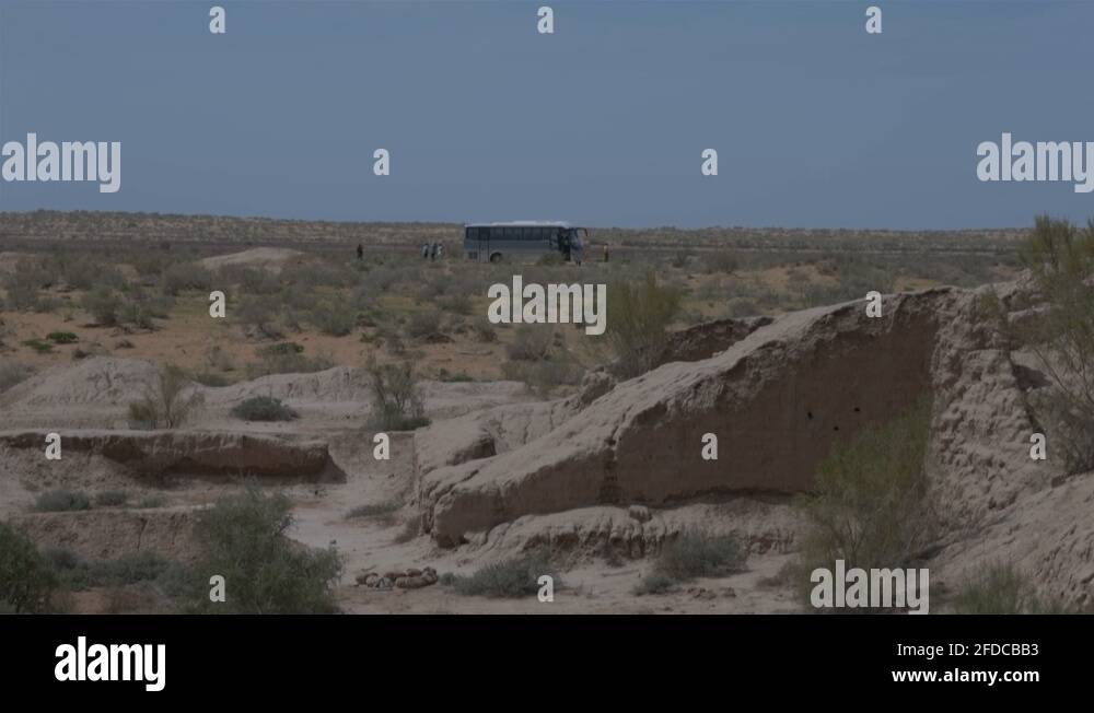 Desert bus sahara Stock Videos & Footage - HD and 4K Video Clips - Alamy