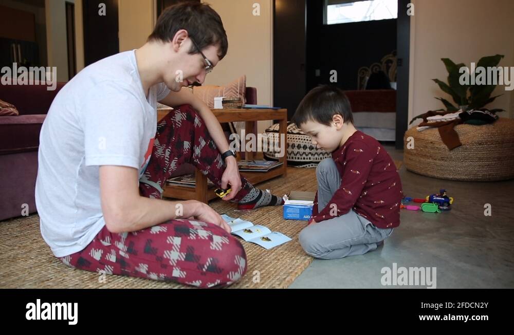 Father helps daughter build Stock Videos & Footage - HD and 4K Video ...