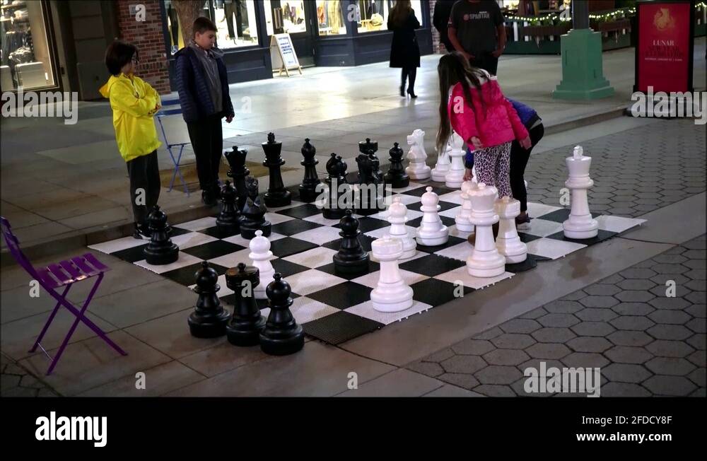 Street chess Stock Videos & Footage - HD and 4K Video Clips - Alamy