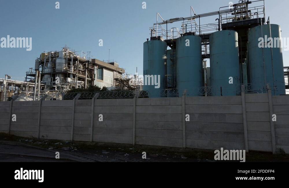 Refinery pipeline Stock Videos & Footage - HD and 4K Video Clips - Alamy