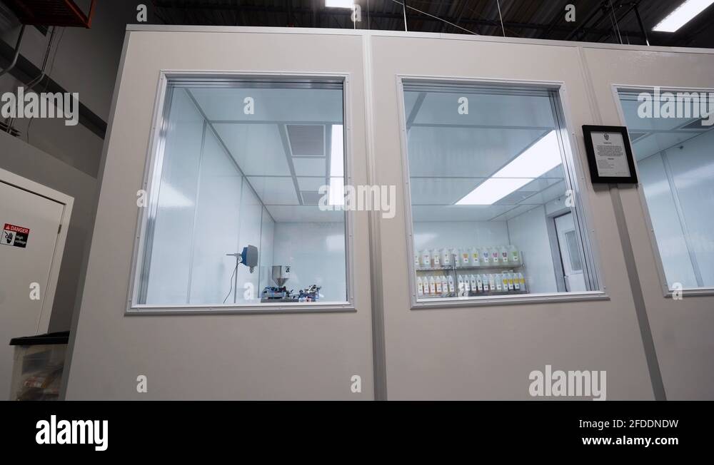 Pharmaceutical Class One Cleanroom Laboratory Stock Video Footage - Alamy