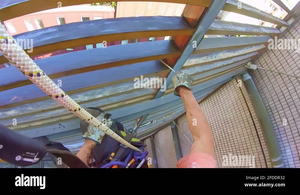 Rope access worker Stock Videos & Footage - HD and 4K Video Clips - Alamy