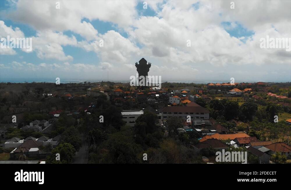 Statue of wisnu Stock Videos & Footage - HD and 4K Video Clips - Alamy