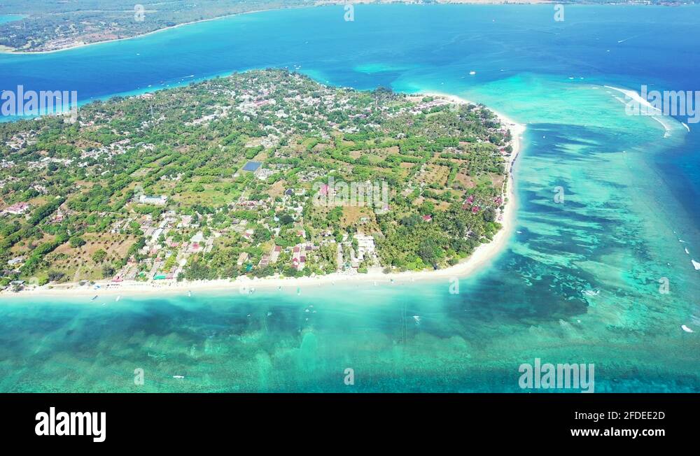 Couples vacations Stock Videos & Footage - HD and 4K Video Clips - Alamy
