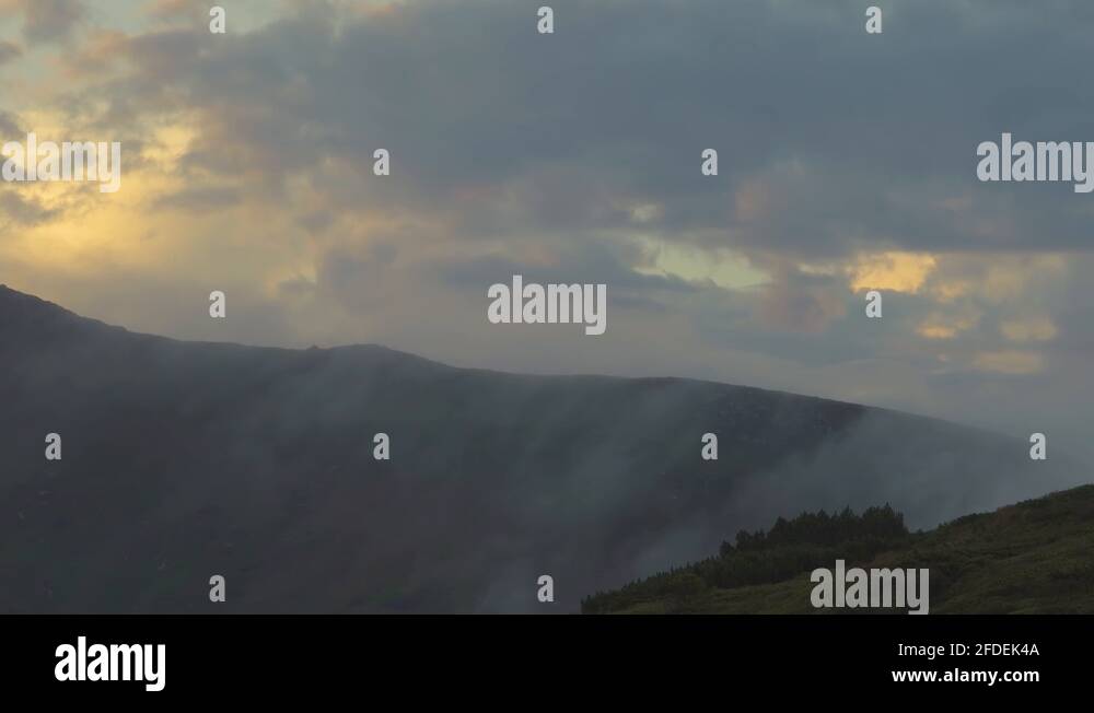 Cloudy mist Stock Videos & Footage - HD and 4K Video Clips - Alamy