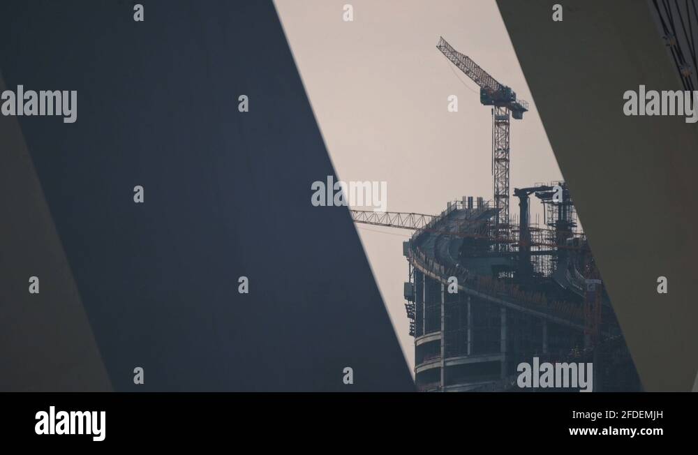 5 construction cranes Stock Videos & Footage - HD and 4K Video Clips ...