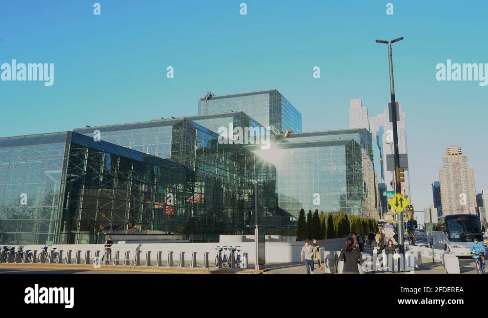 Jacob k javits center javits convention center Stock Videos & Footage ...
