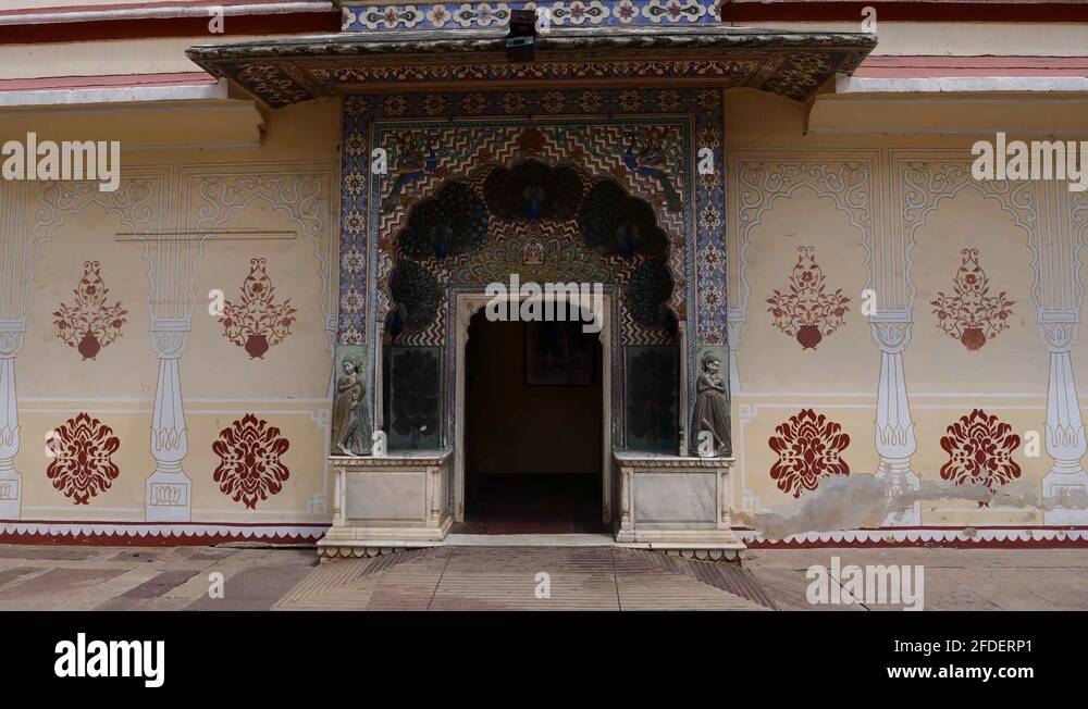 Secret palace Stock Videos & Footage - HD and 4K Video Clips - Alamy