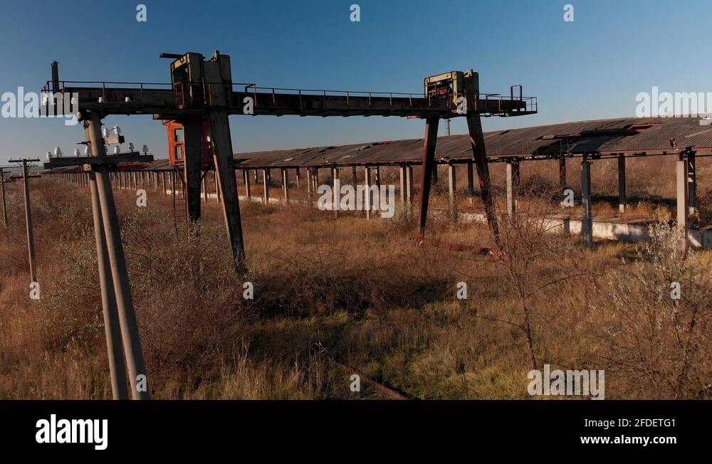 Train crane Stock Videos & Footage - HD and 4K Video Clips - Alamy