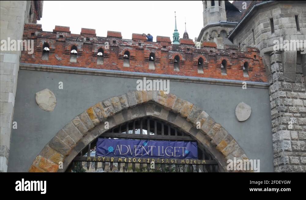 Medieval bridge gate Stock Videos & Footage - HD and 4K Video Clips - Alamy