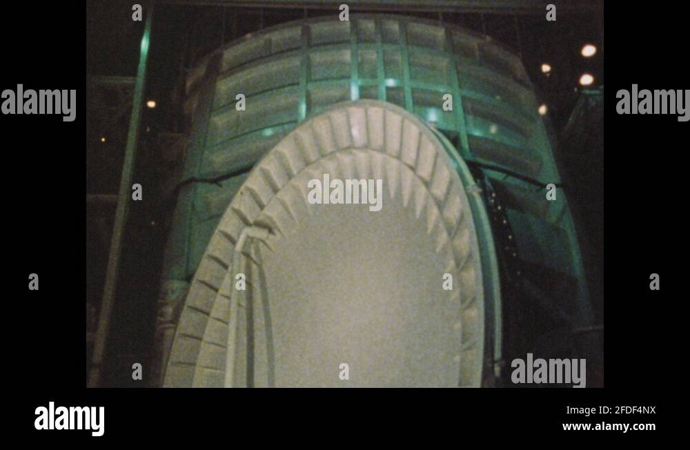 Circular chamber Stock Videos & Footage - HD and 4K Video Clips - Alamy