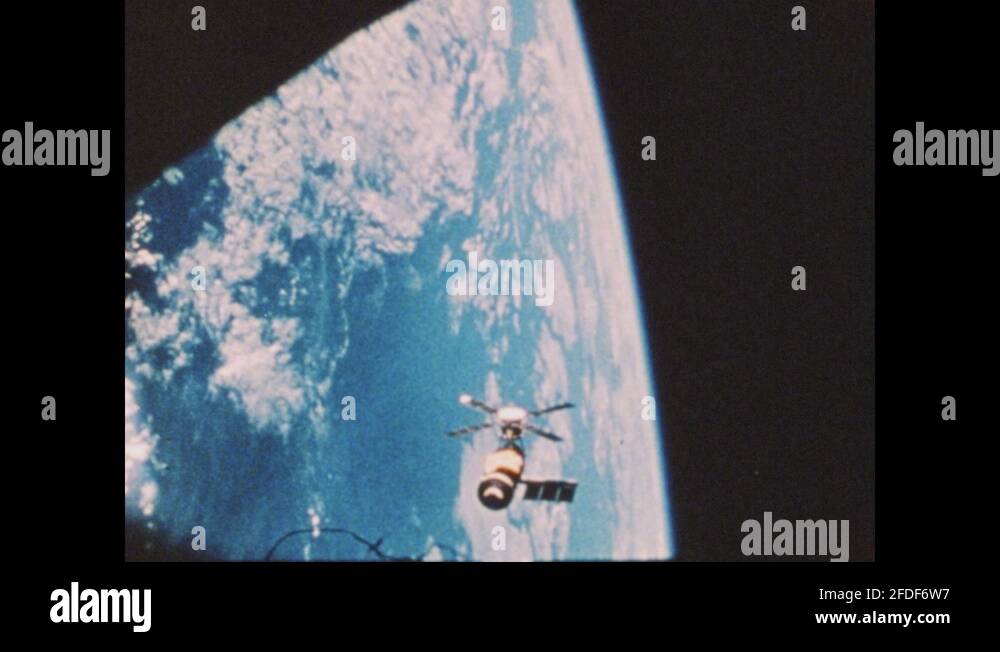 Earth tube Stock Videos & Footage - HD and 4K Video Clips - Alamy