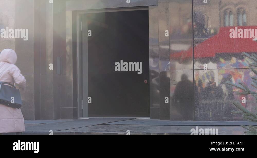 Tomb of lenin Stock Videos & Footage - HD and 4K Video Clips - Alamy