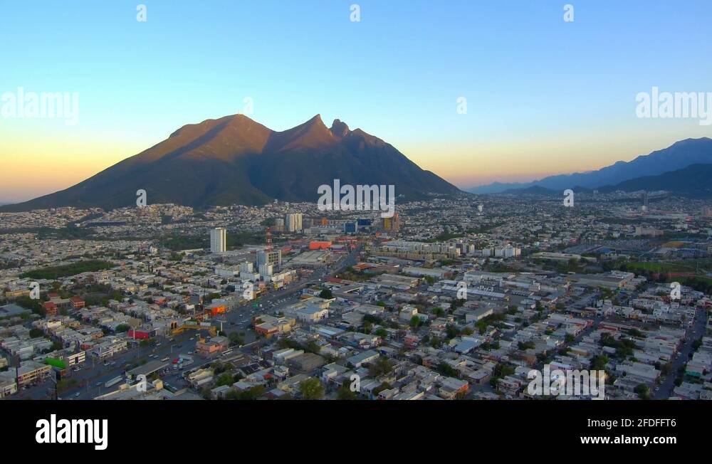 Cerro leon Stock Videos & Footage - HD and 4K Video Clips - Alamy