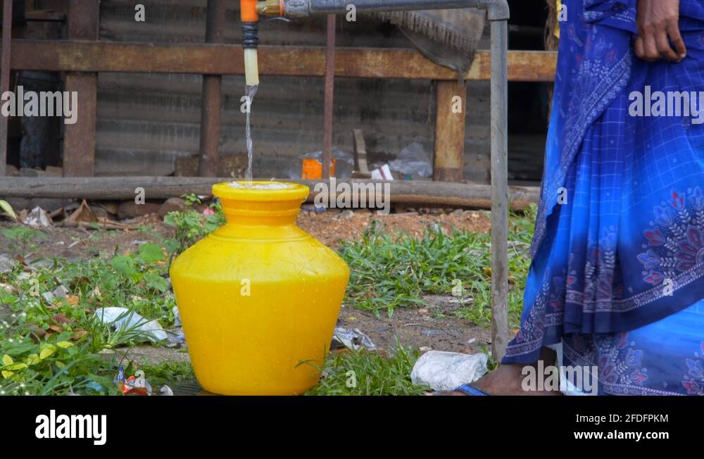 Indian woman drinking water india Stock Videos & Footage - HD and 4K ...