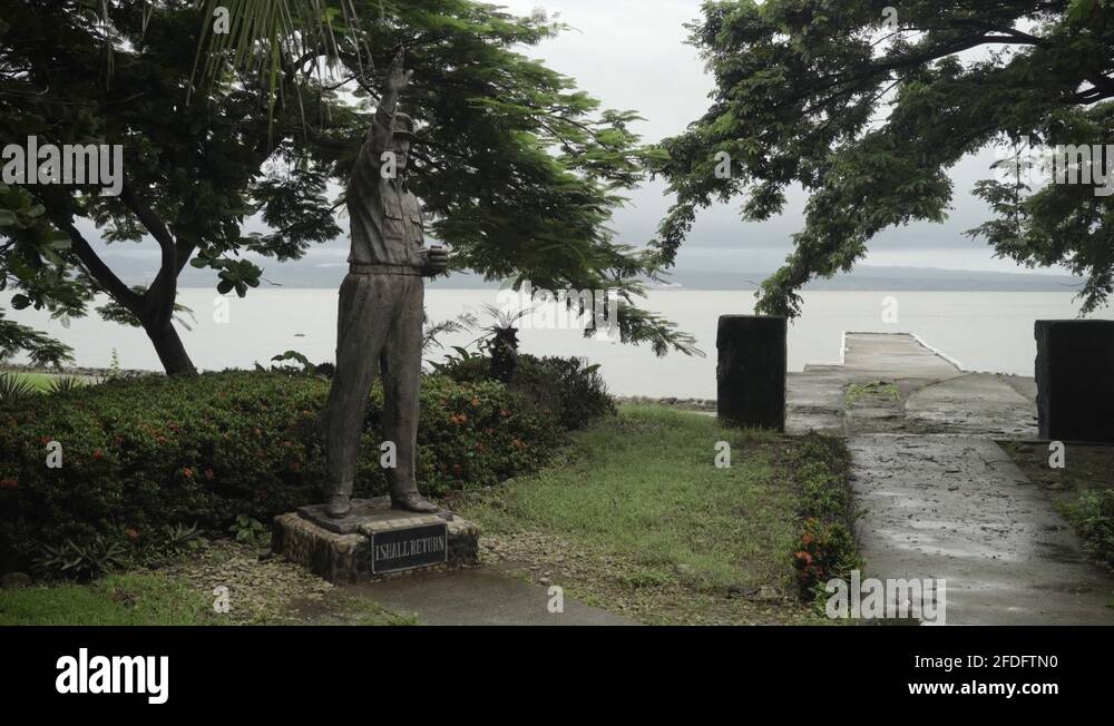 Wideing shot of General Douglas MacArthur statue on Corregidor Stock ...