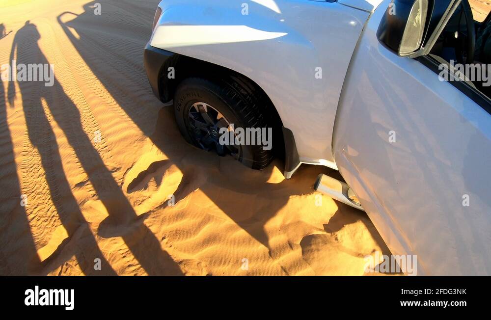 Car stuck sand Stock Videos & Footage - HD and 4K Video Clips - Alamy