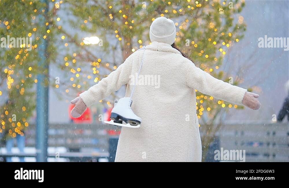 Outdoors parks Stock Videos & Footage - HD and 4K Video Clips - Alamy