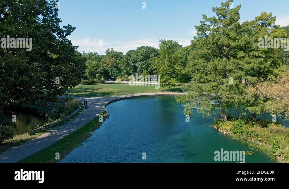 Rockefeller park Stock Videos & Footage - HD and 4K Video Clips - Alamy