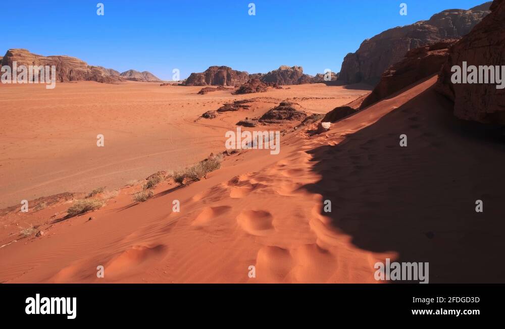 Desert footsteps Stock Videos & Footage - HD and 4K Video Clips - Alamy
