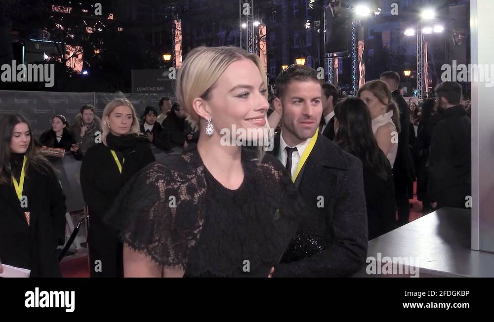 Margot robbie red carpet Stock Videos & Footage - HD and 4K Video Clips ...