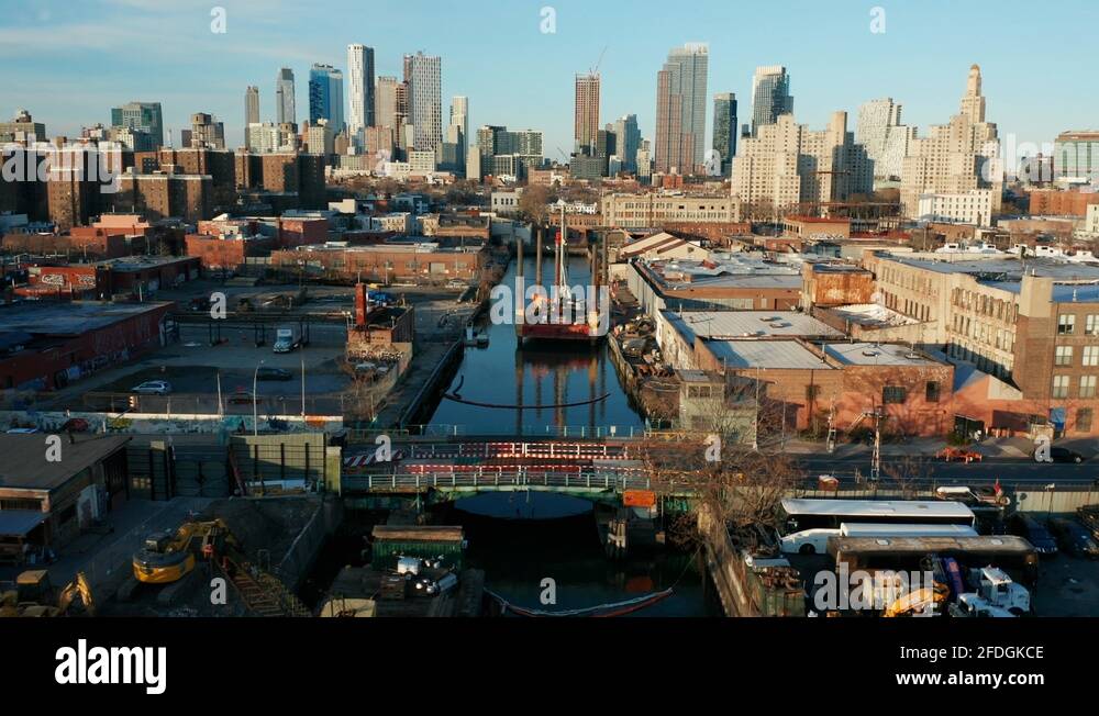 Gowanus canal Stock Videos & Footage - HD and 4K Video Clips - Alamy
