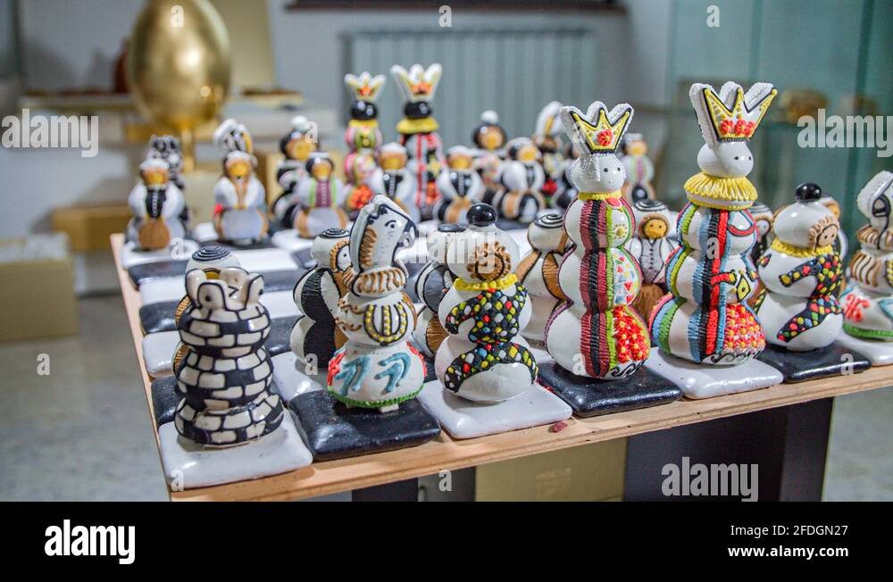 Chess layout Stock Videos & Footage - HD and 4K Video Clips - Alamy
