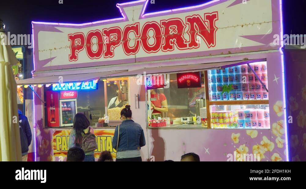 Popcorn food truck Stock Videos & Footage - HD and 4K Video Clips - Alamy