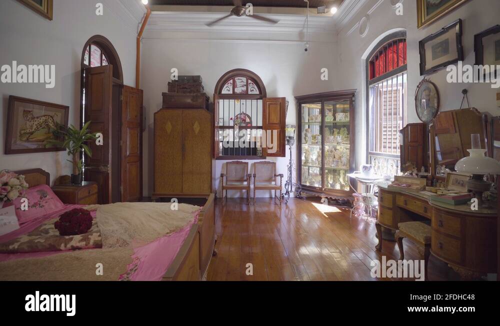 Chinese fan museum Stock Videos & Footage - HD and 4K Video Clips - Alamy