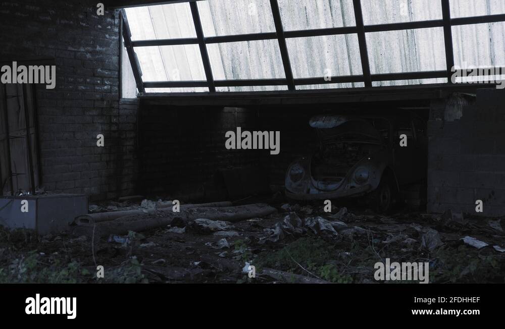 Run down car Stock Videos & Footage - HD and 4K Video Clips - Alamy