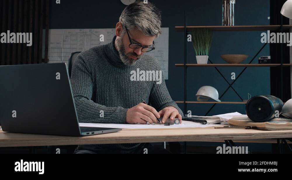 Portrait ruler Stock Videos & Footage - HD and 4K Video Clips - Alamy