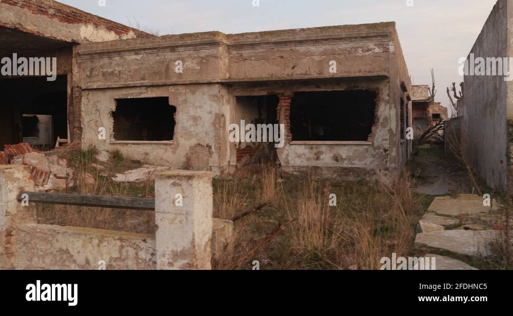 Dirty facades Stock Videos & Footage - HD and 4K Video Clips - Alamy