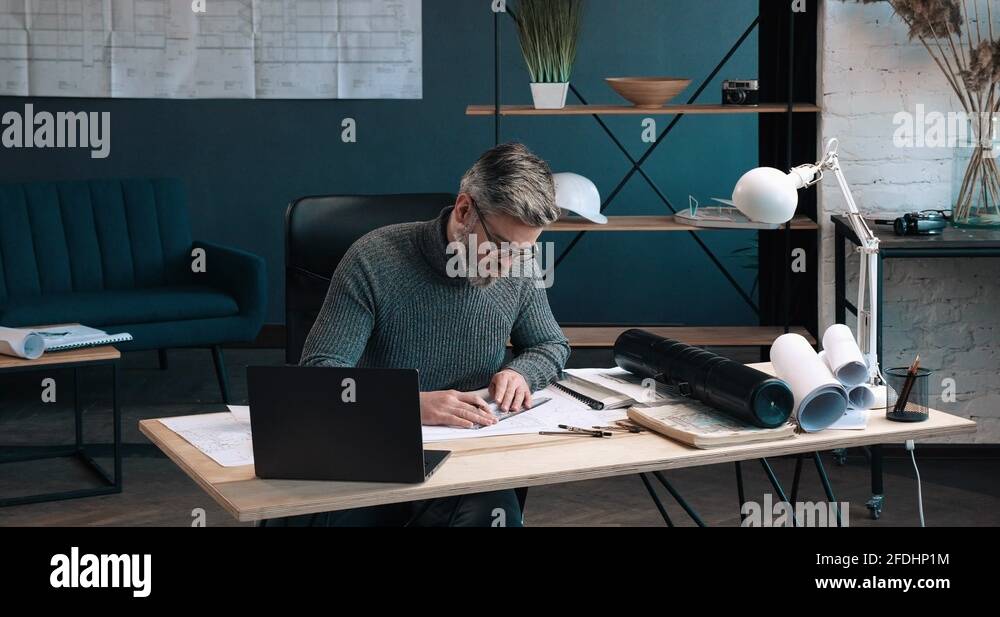 Modern ruler Stock Videos & Footage - HD and 4K Video Clips - Alamy