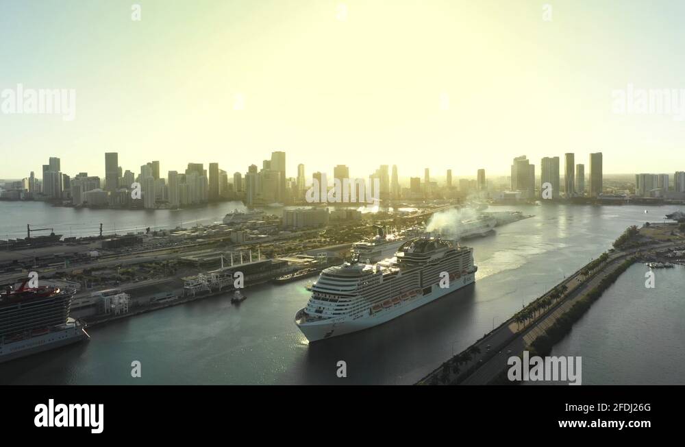 Meraviglia msc Stock Videos & Footage - HD and 4K Video Clips - Alamy