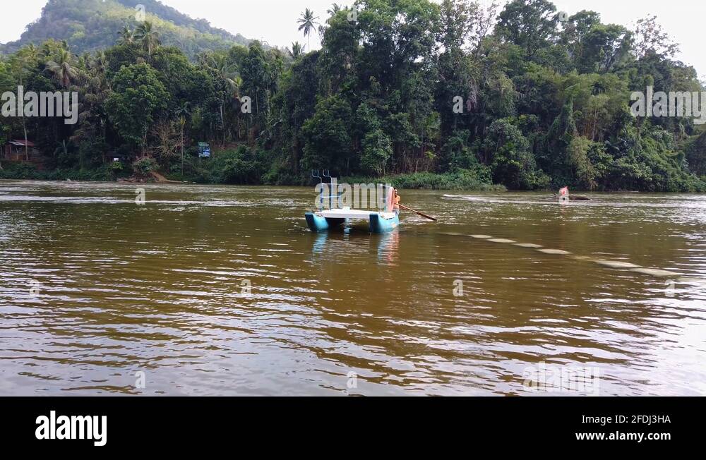 Raft crossing Stock Videos & Footage - HD and 4K Video Clips - Alamy