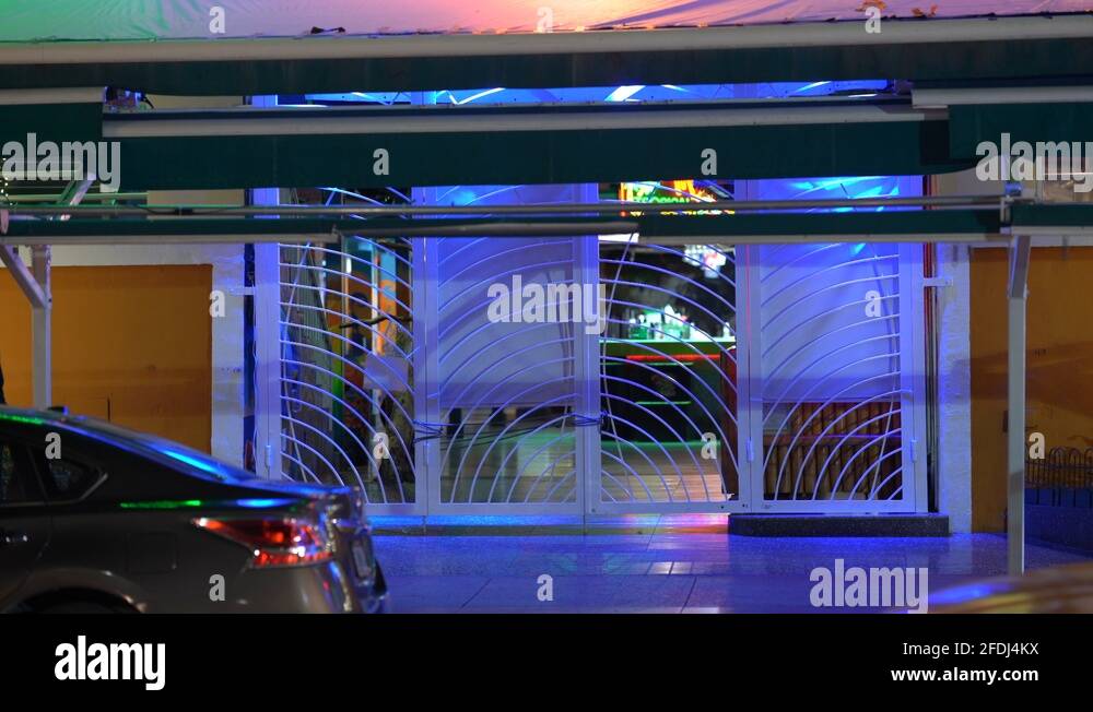 Mangos tropical cafe south beach miami Stock Videos & Footage - HD and ...