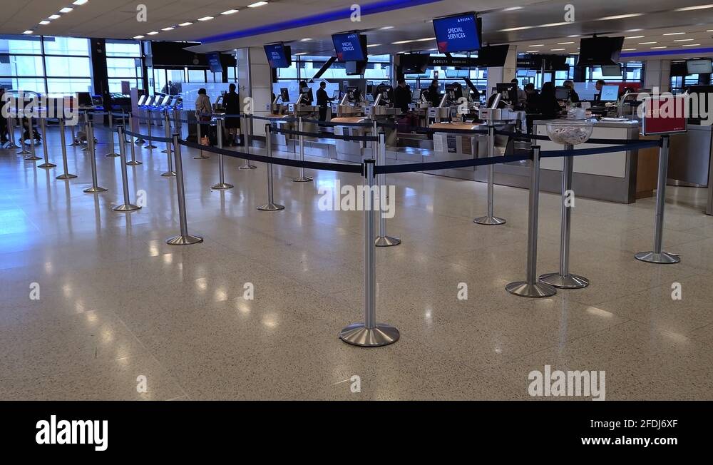 Delta airlines ticket counter Stock Videos & Footage - HD and 4K Video ...