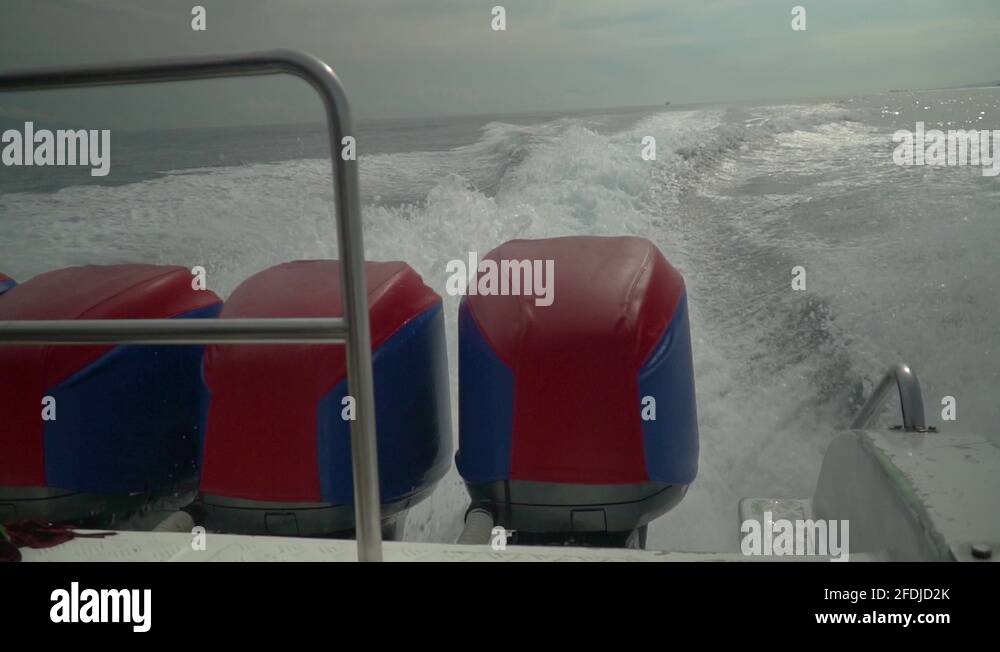 Boat moving on water Stock Videos & Footage - HD and 4K Video Clips - Alamy