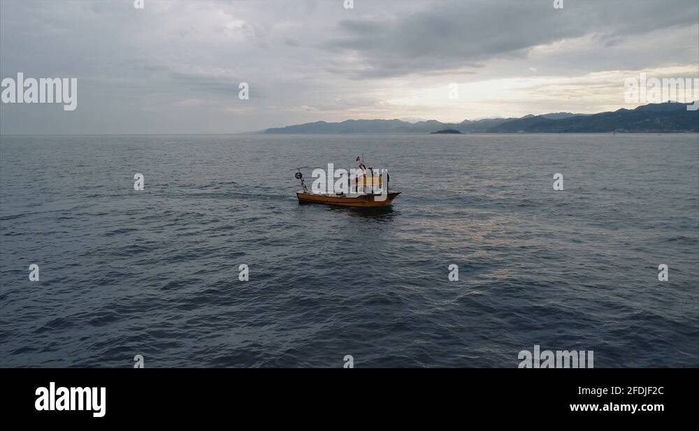 Ariel view boat Stock Videos & Footage - HD and 4K Video Clips - Alamy