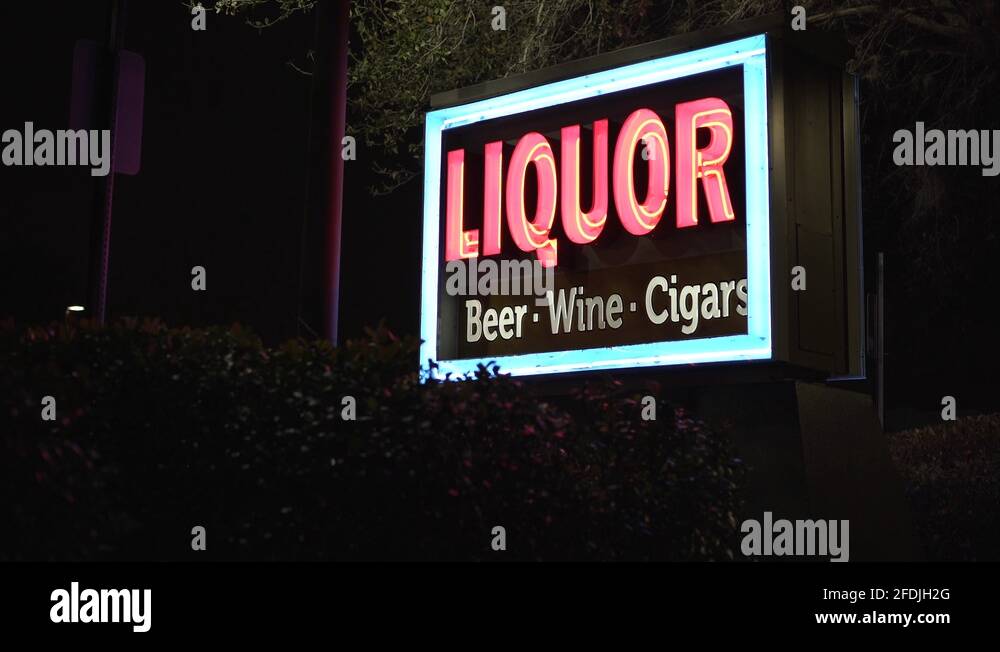 Liquor store sign Stock Videos & Footage - HD and 4K Video Clips - Alamy