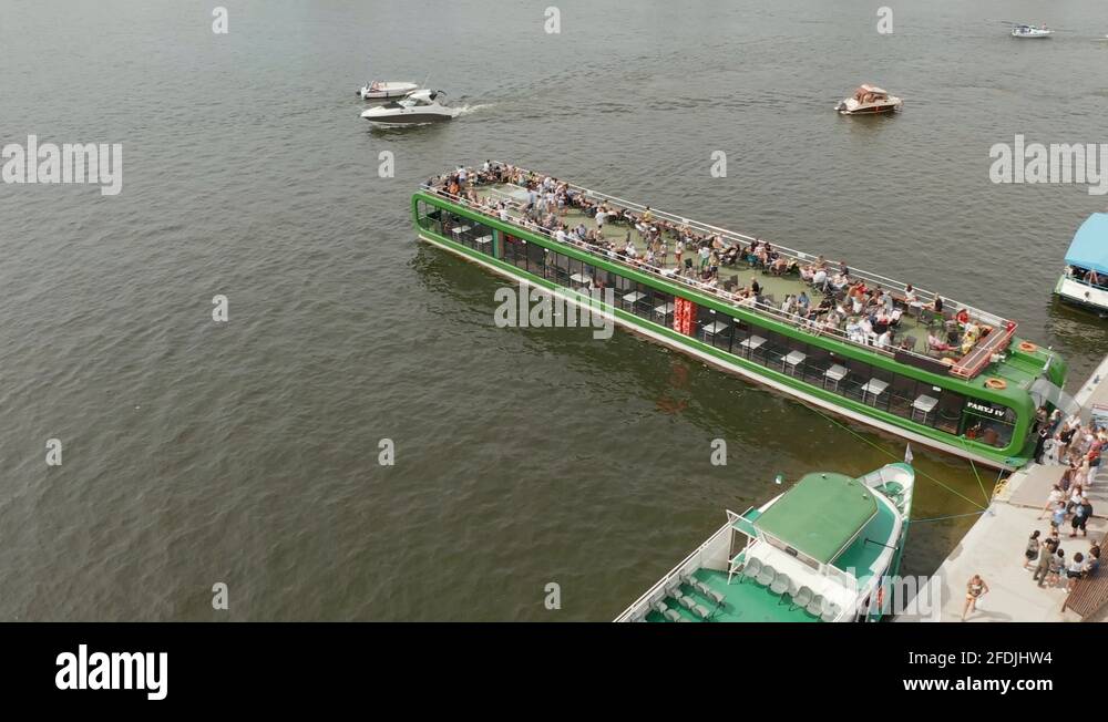 Floating restaurant boat Stock Videos & Footage - HD and 4K Video Clips ...