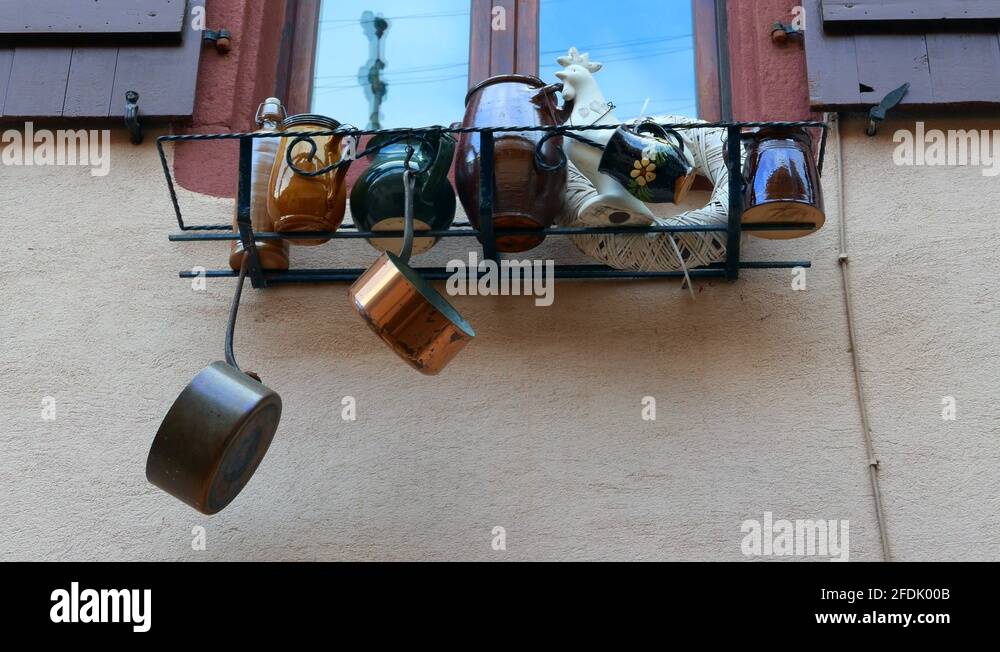 Kettle hanging Stock Videos & Footage - HD and 4K Video Clips - Alamy
