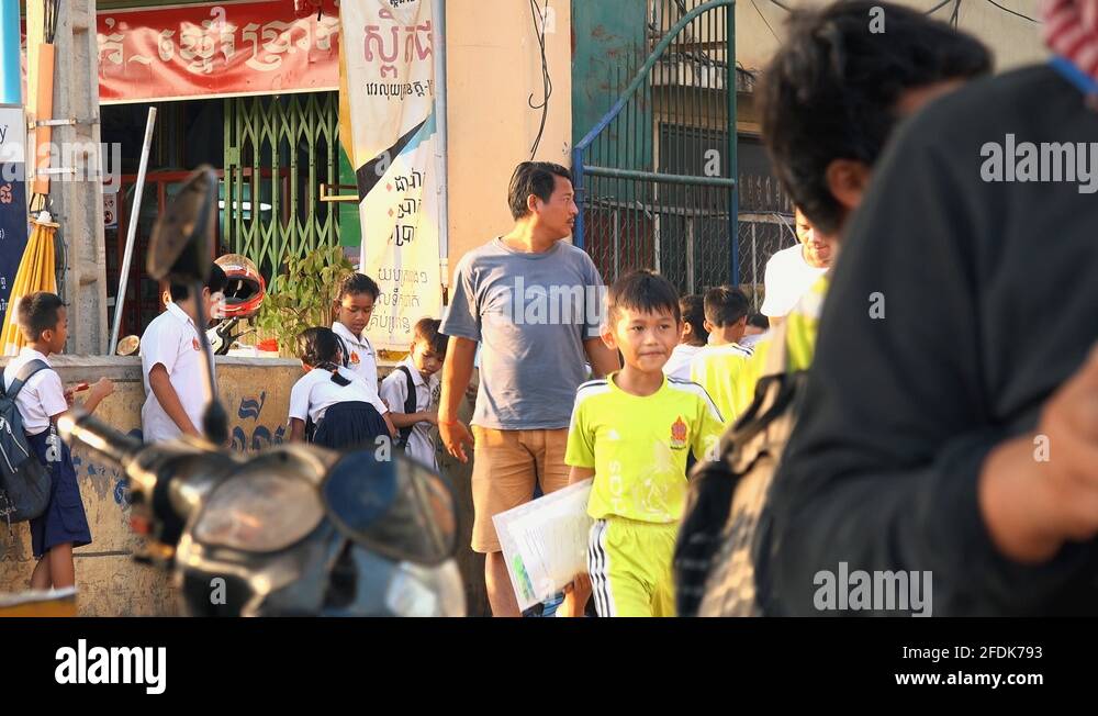 School children coming out school Stock Videos & Footage - HD and 4K ...