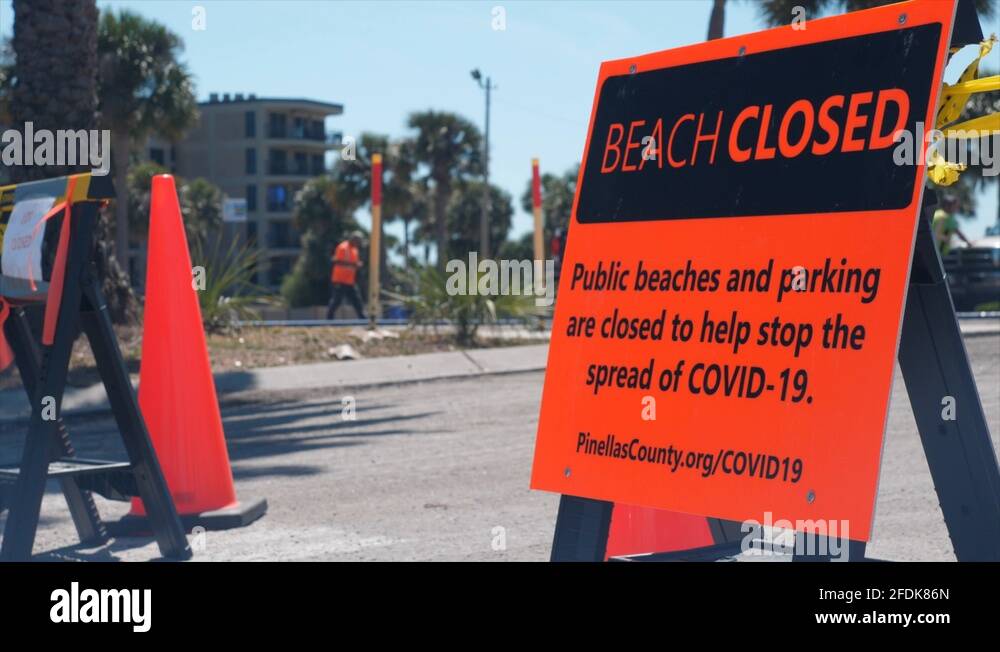 Sign informing the public Florida beaches are closed due to COVID-19 ...
