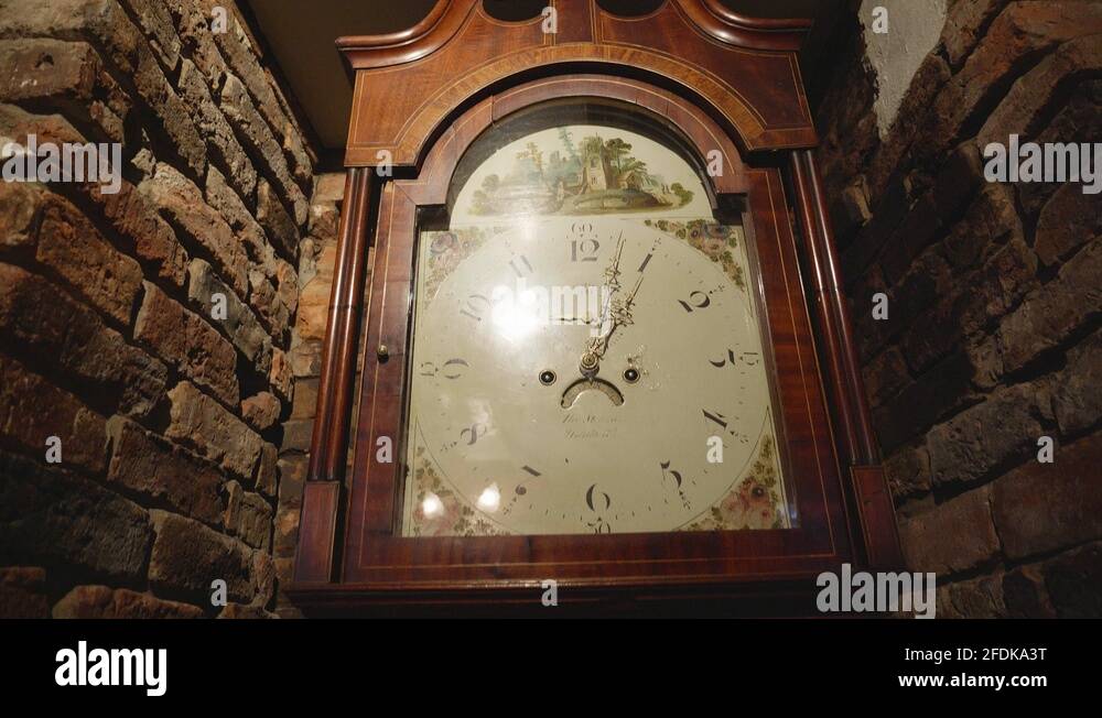 Old grandfather clock Stock Videos & Footage - HD and 4K Video Clips ...