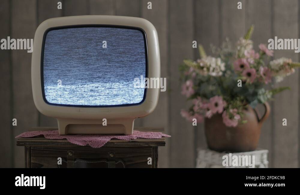 60s wallpaper room Stock Videos & Footage - HD and 4K Video Clips - Alamy