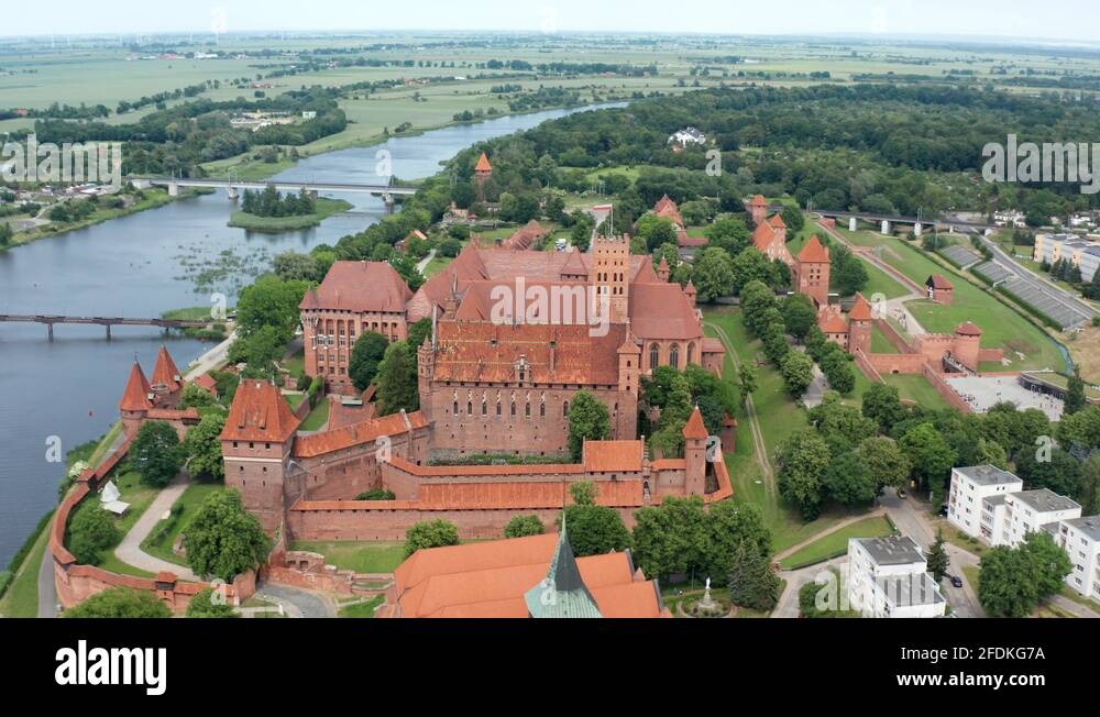 Malbork castle Stock Videos & Footage - HD and 4K Video Clips - Alamy
