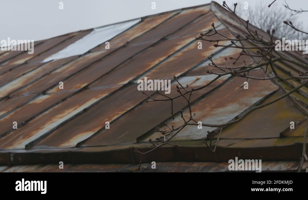 Rusty tin roof Stock Videos & Footage - HD and 4K Video Clips - Alamy