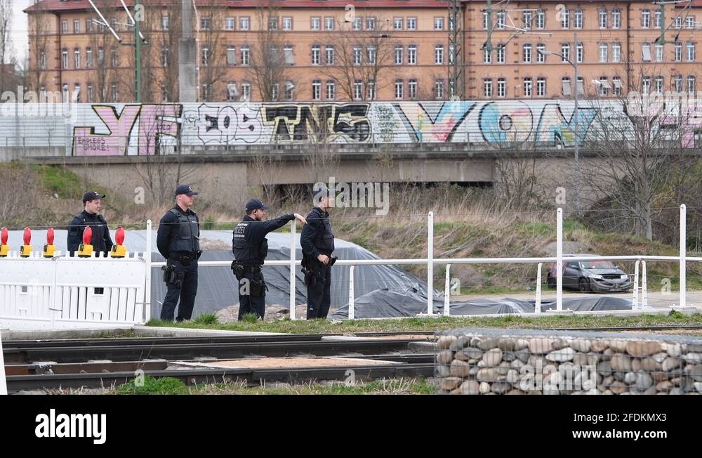 People border Stock Videos & Footage - HD and 4K Video Clips - Alamy