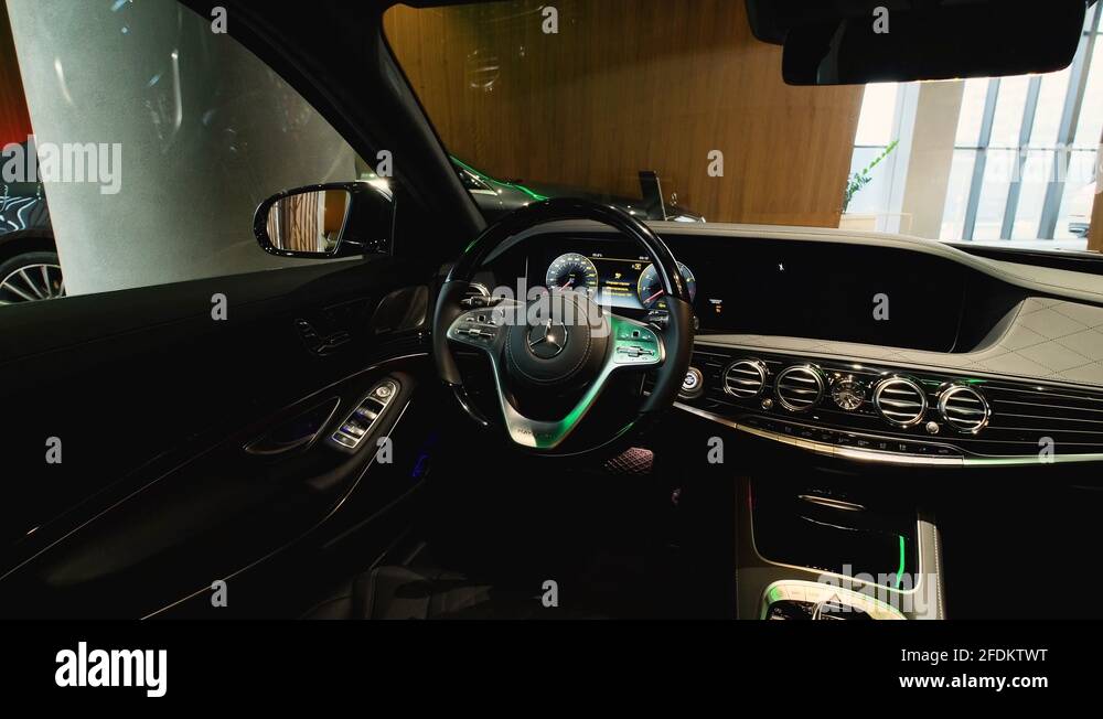 Mercedes maybach s class Stock Videos & Footage - HD and 4K Video Clips ...